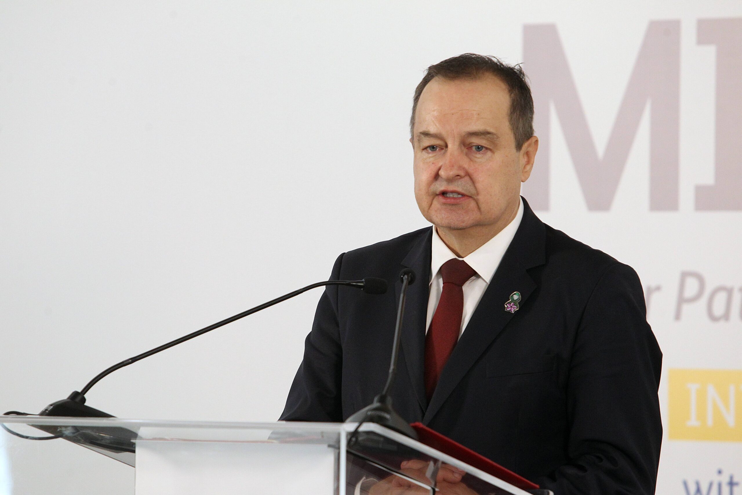 Dačić: Uhapšen napadač na kuću Zdravka Čolića - Naš portal